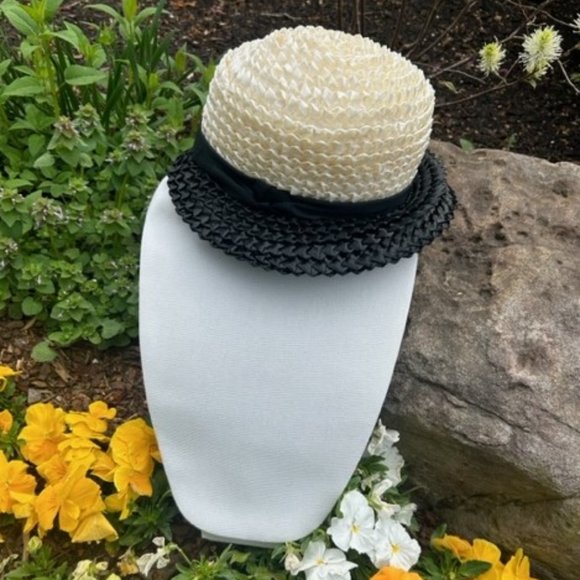 Vintage | Accessories | Vtg Raffia Black White Straw Union Made Hat ...